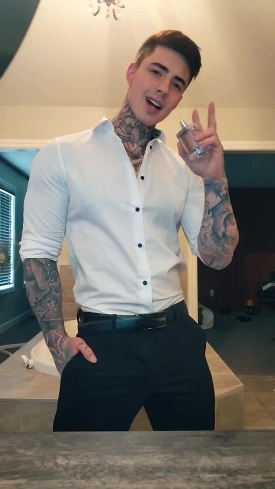 Discover Jake Andrich’s Cool Tattoo Wonder: Inspiring Passion And ...